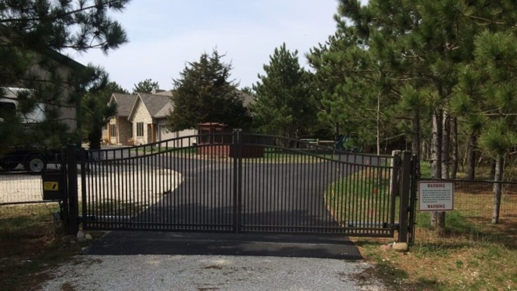 Automatic Gates Archives - Chuck's Fence
