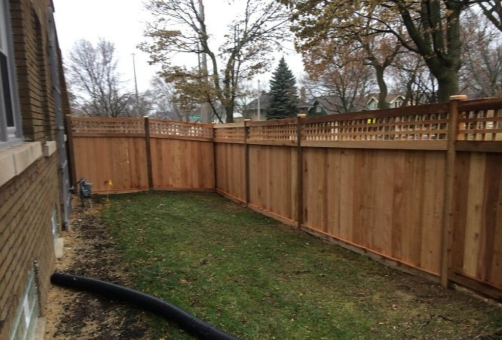 Square Lattice Topped Fence - Chuck's Fence